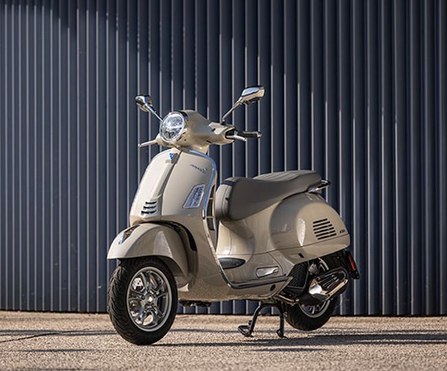 2023 Vespa GTS: वेस्पा ने अपने चार वेरिएंट्स से उठाया पर्दा, जानें इनके फीचर्स से लेकर इंजन तक ...